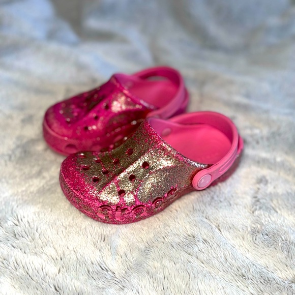 CROCS | Shoes | Crocs Pink Kids Crocs Size 1 | Poshmark